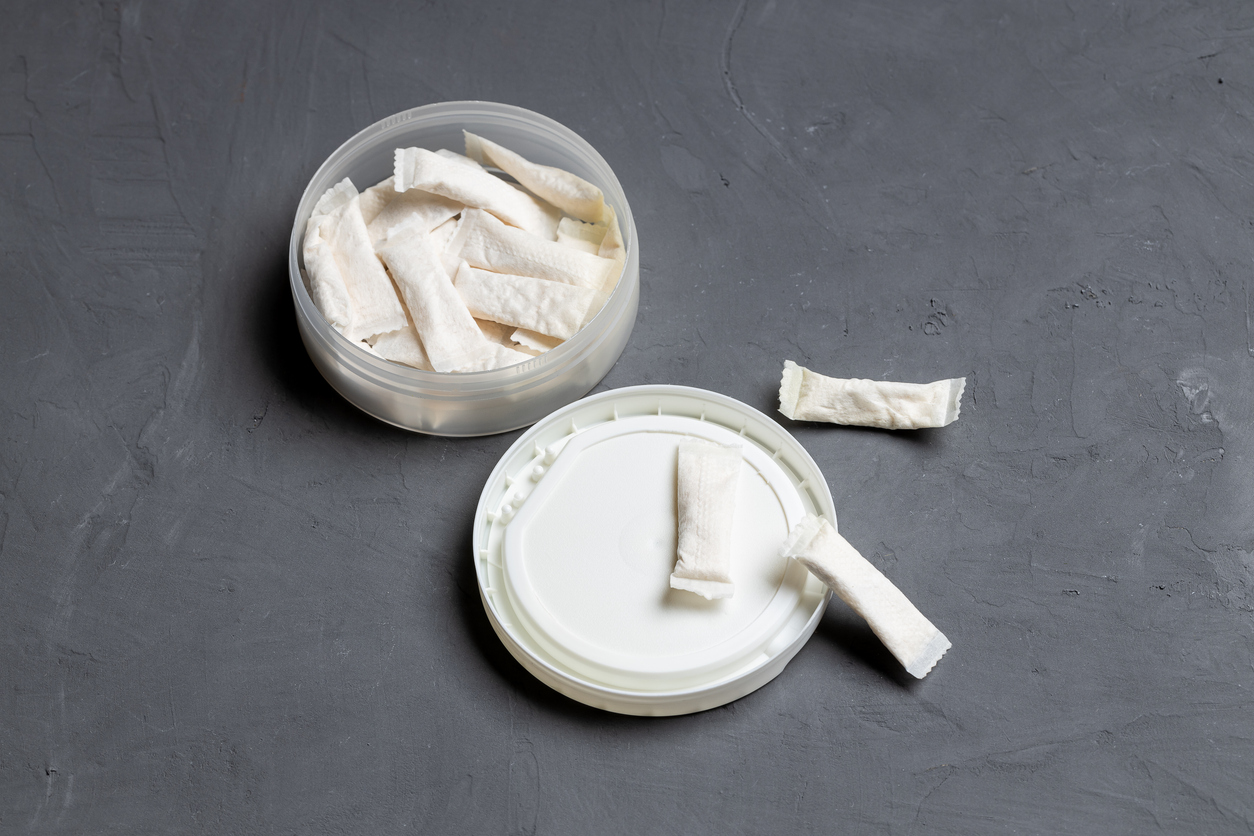 Snus ger tandköttsskador – luckor om vitt snus | Klinik & Ventenskap ...